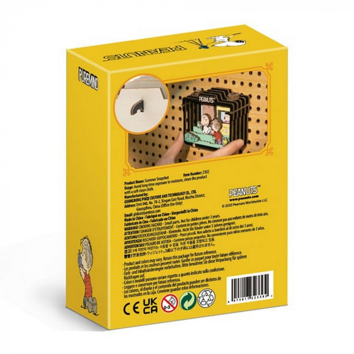 DIY assembly 3D diorama Pantasy Peanuts Snoopy, Camera (2302)