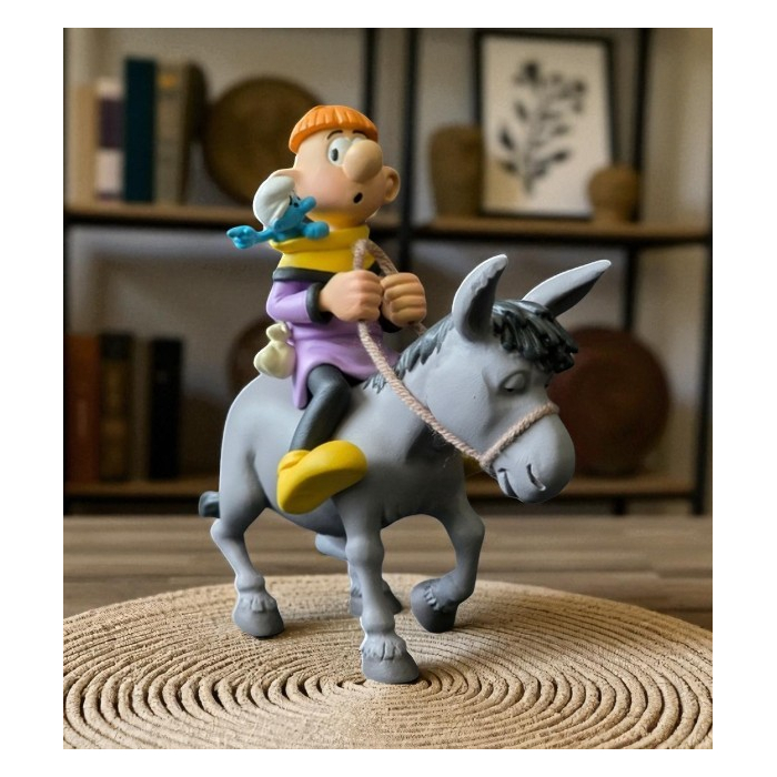 Collectible figurine Olivier on his donkey with the Financial Smurf (2025)